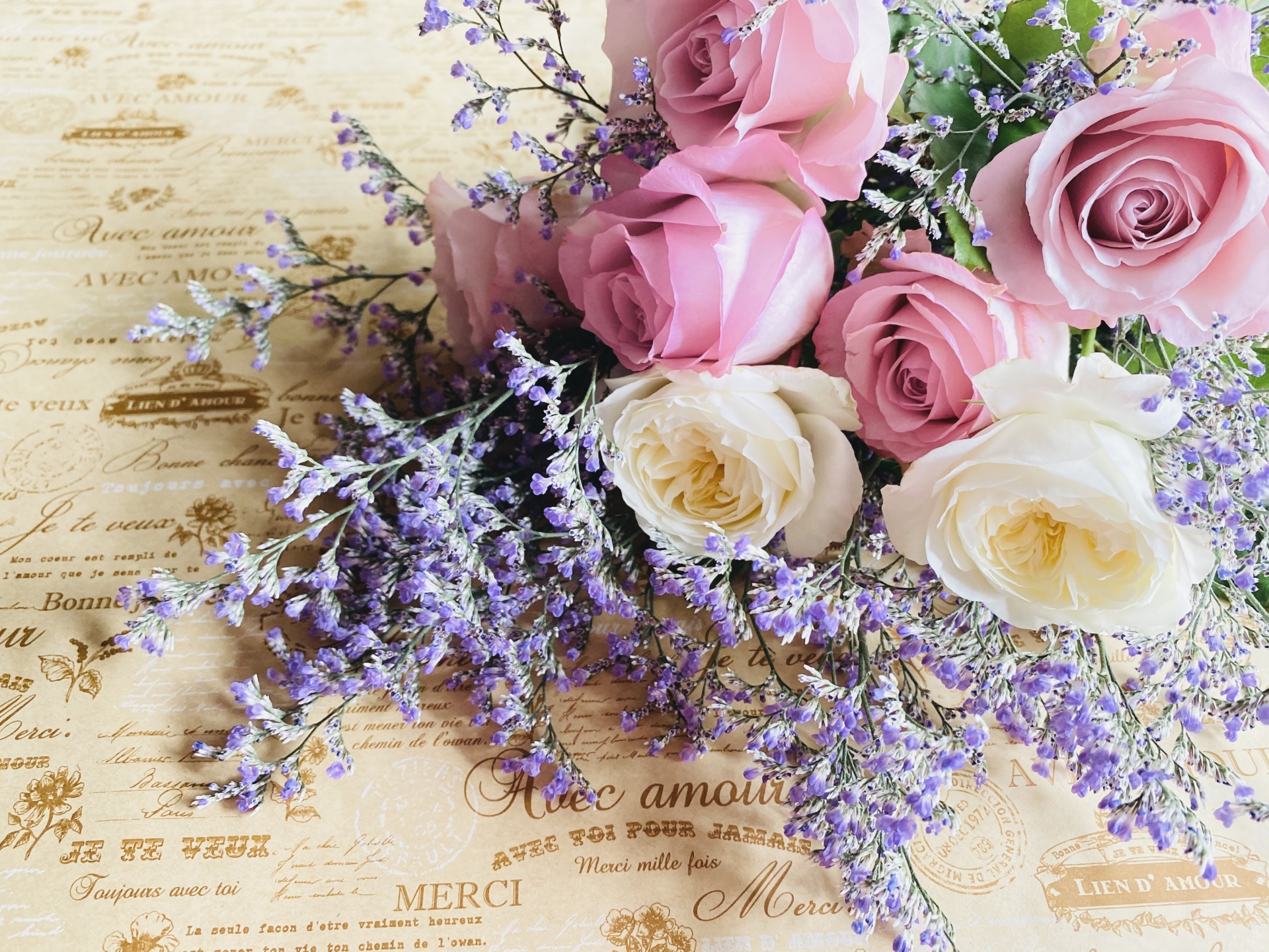 【INTJ】女性の性格と恋愛傾向 ― 静かに考え、確実に前へ進む戦略家 | Sotto